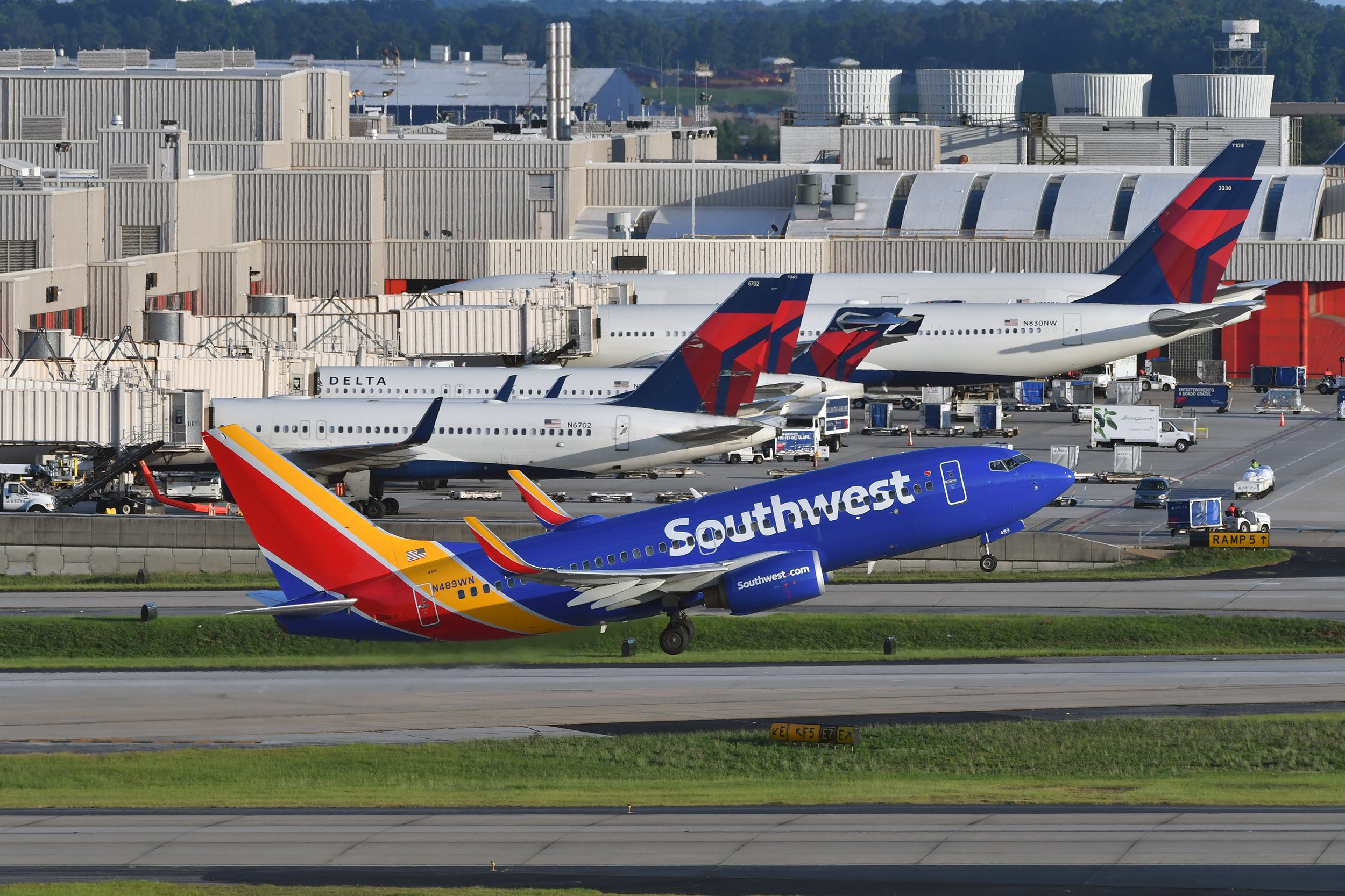 Earn Up to 20,000 Southwest Rapid Rewards Points + Double Points on ...