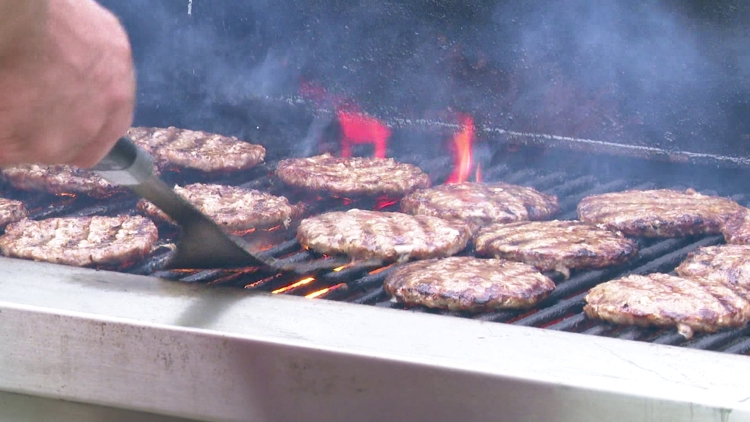 Pork-A-Lean sandwiches return to fuel Bowling Green’s firework show