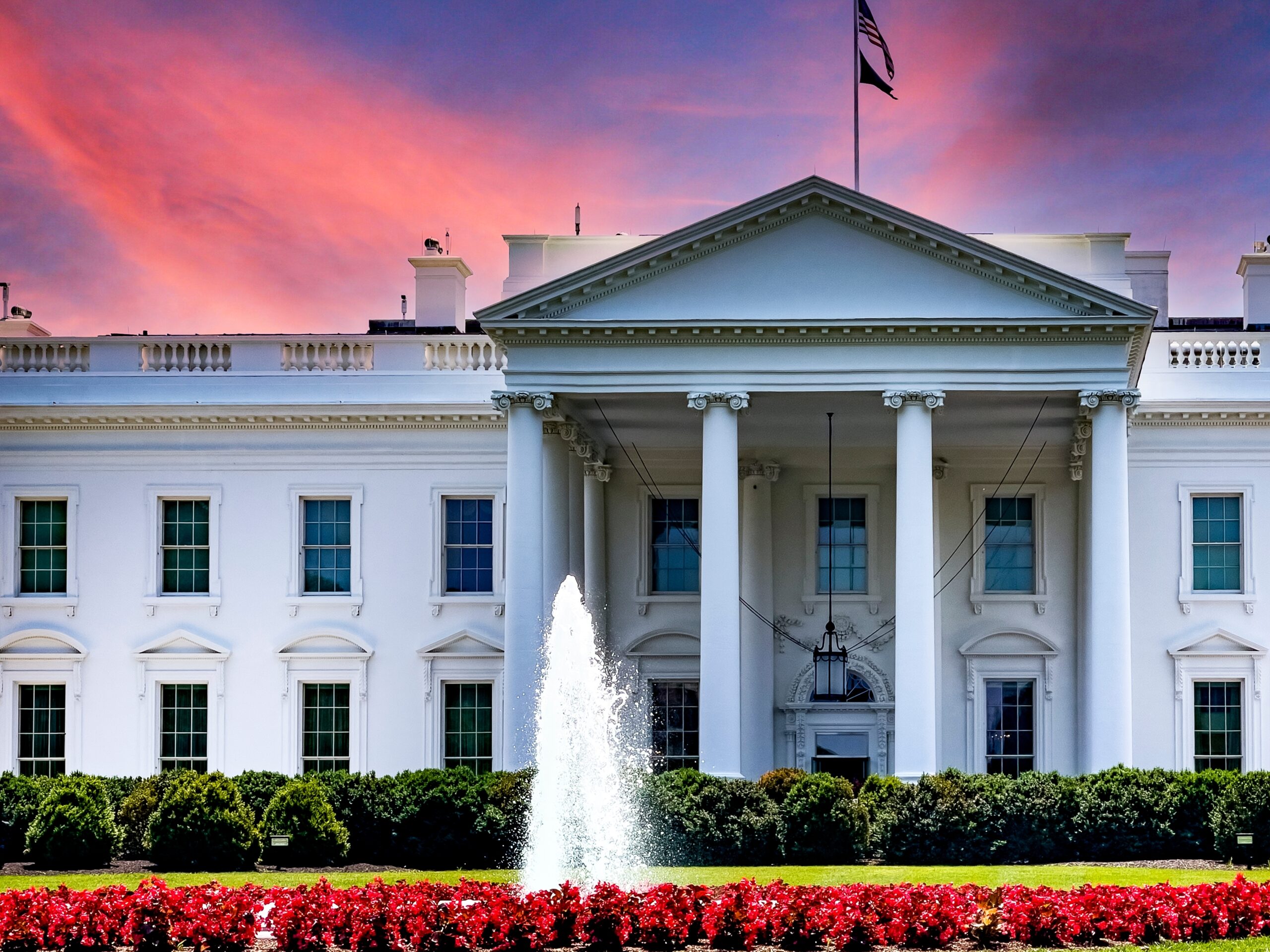 10 White House Facts, From Its Irish-Inspired Design to Presidential ...