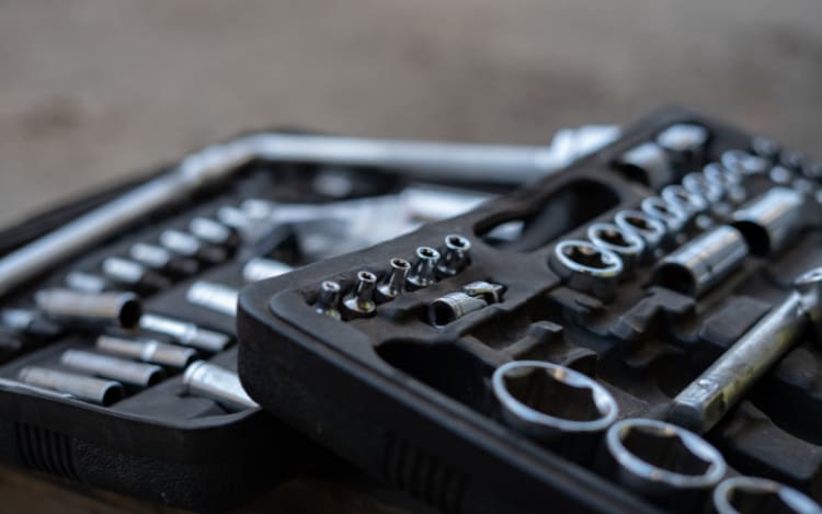 Handy Tools Every Car Owner Needs