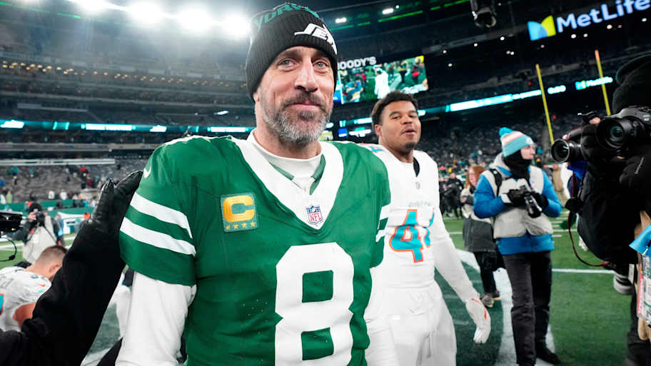 Aaron Rodgers era begins in Pittsburgh (but it might cost them everything)
