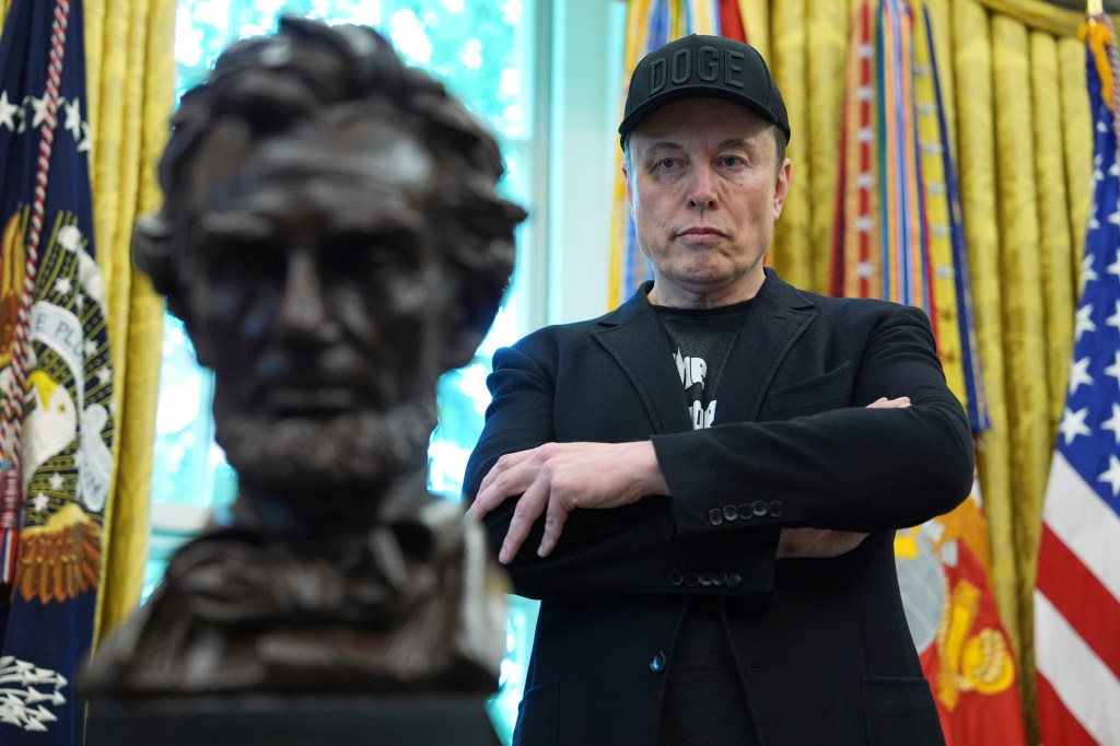 Elon Musk fact-checks his own AI for claiming he bragged about stealing ...