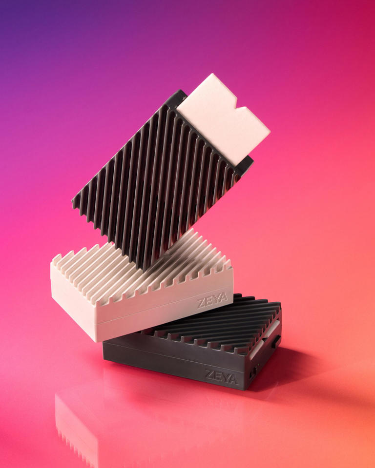 Zeya unveils diffuser with changeable “scent cards” made of cellulose