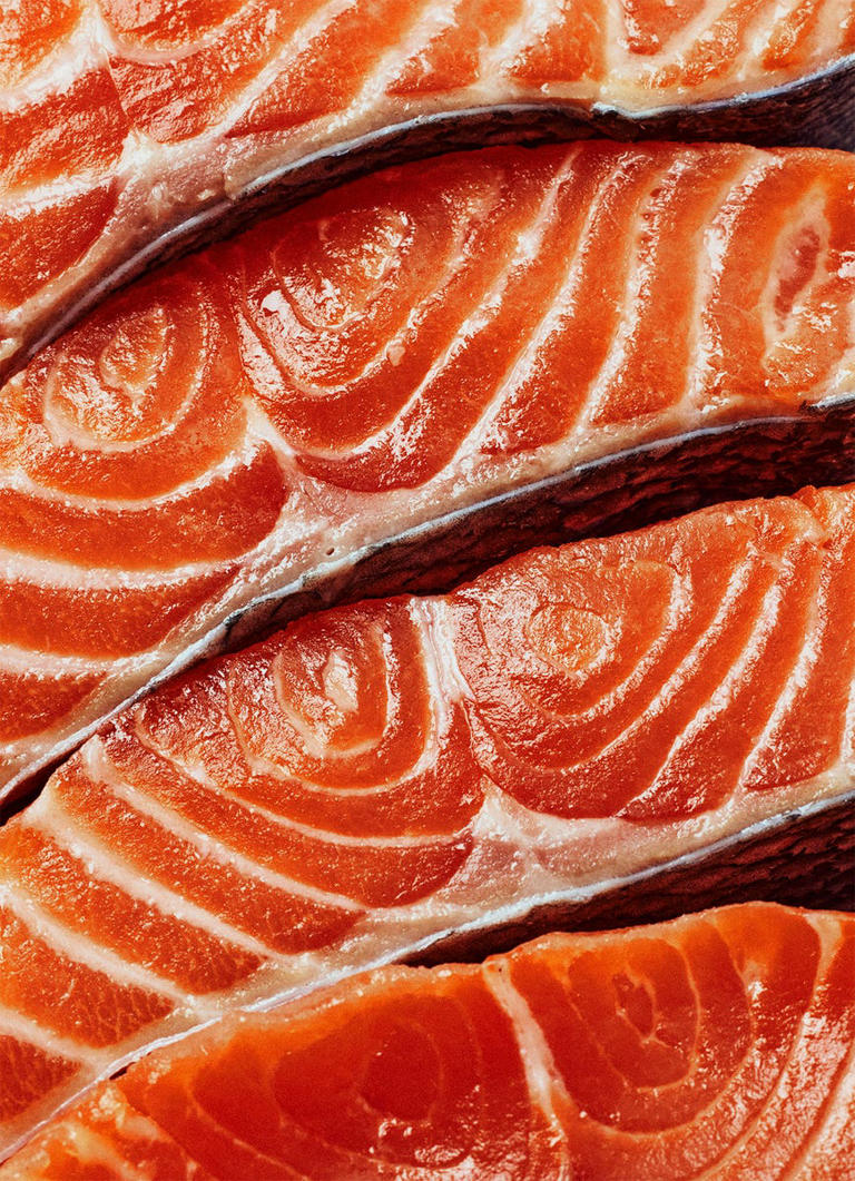 Trying to build muscle? Here's exactly how much protein you need (hint ...