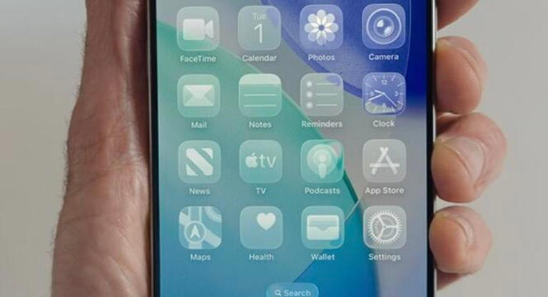How to Get Clear Icons and Other Home Screen Changes in the iOS 26 Beta