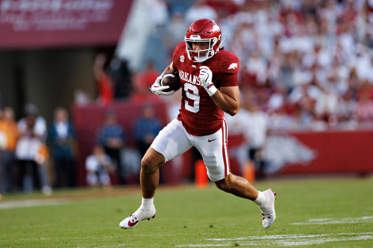 Arkansas football vs Ole Miss injury report: Will Luke Hasz play ...