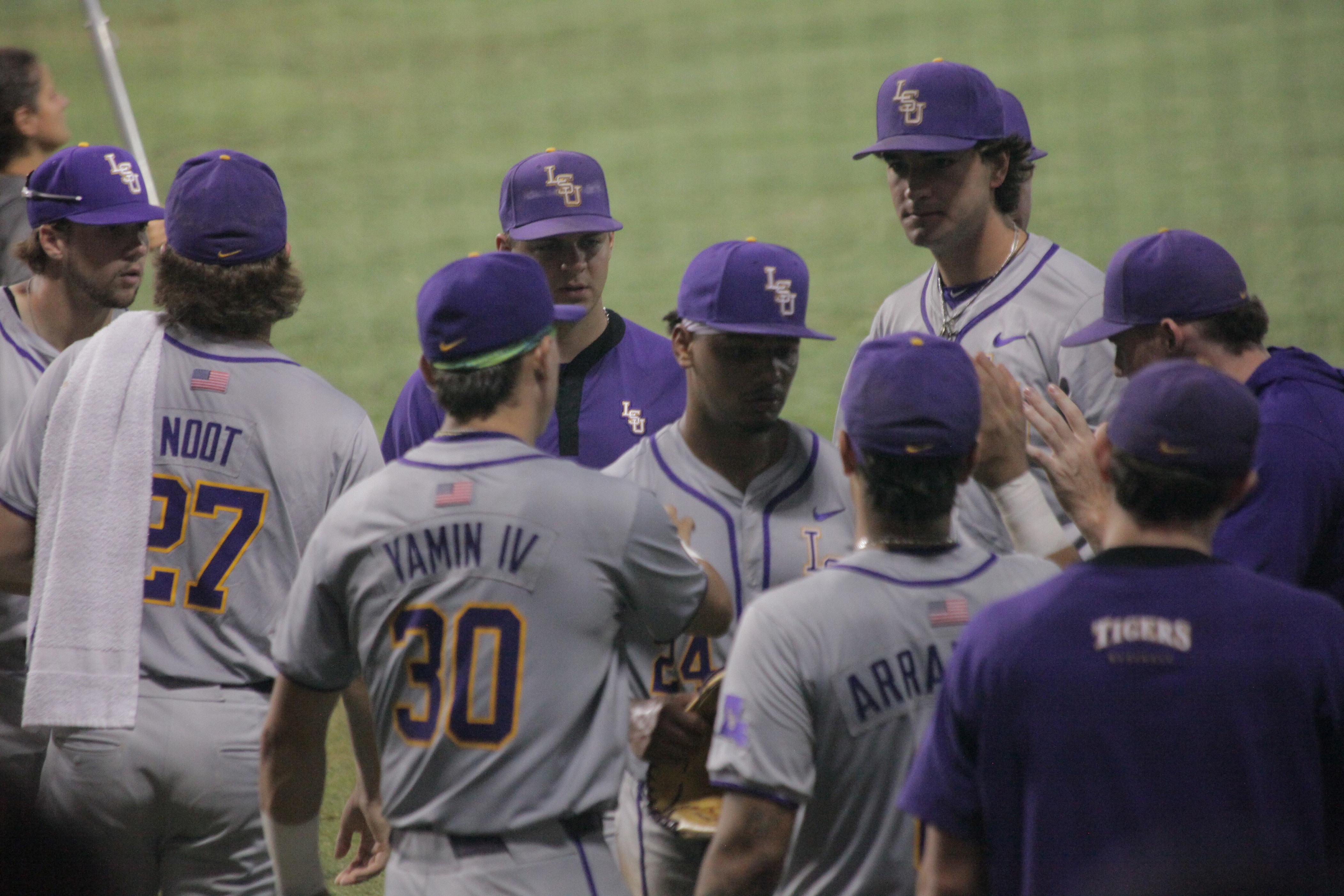 LSU Tigers advance to Omaha with Game 2 win of Super Regional