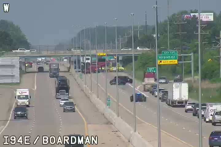 2 dead in truck-semi crash under I-94 overpass near Jackson