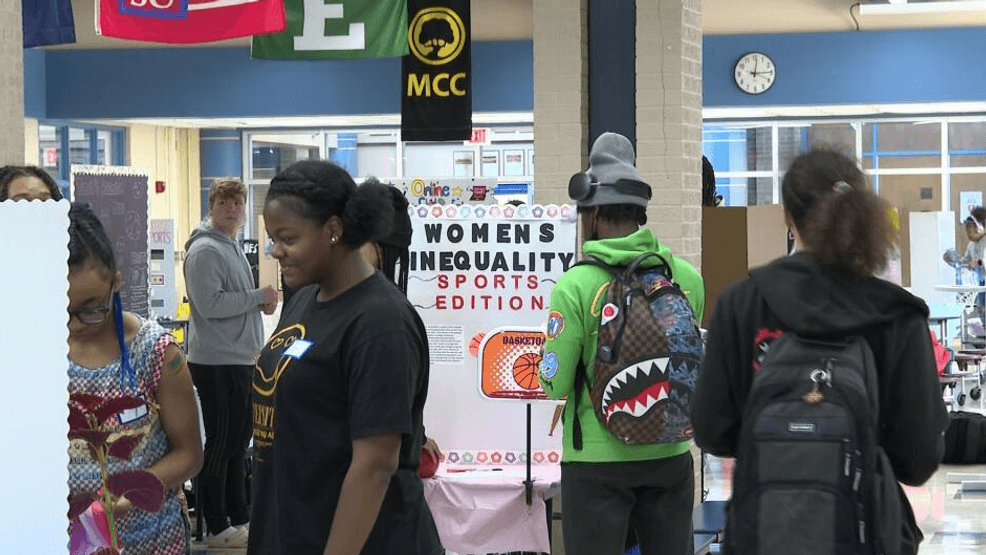 DIGITAL EXCLUSIVE: Students showcase activism projects on social ...