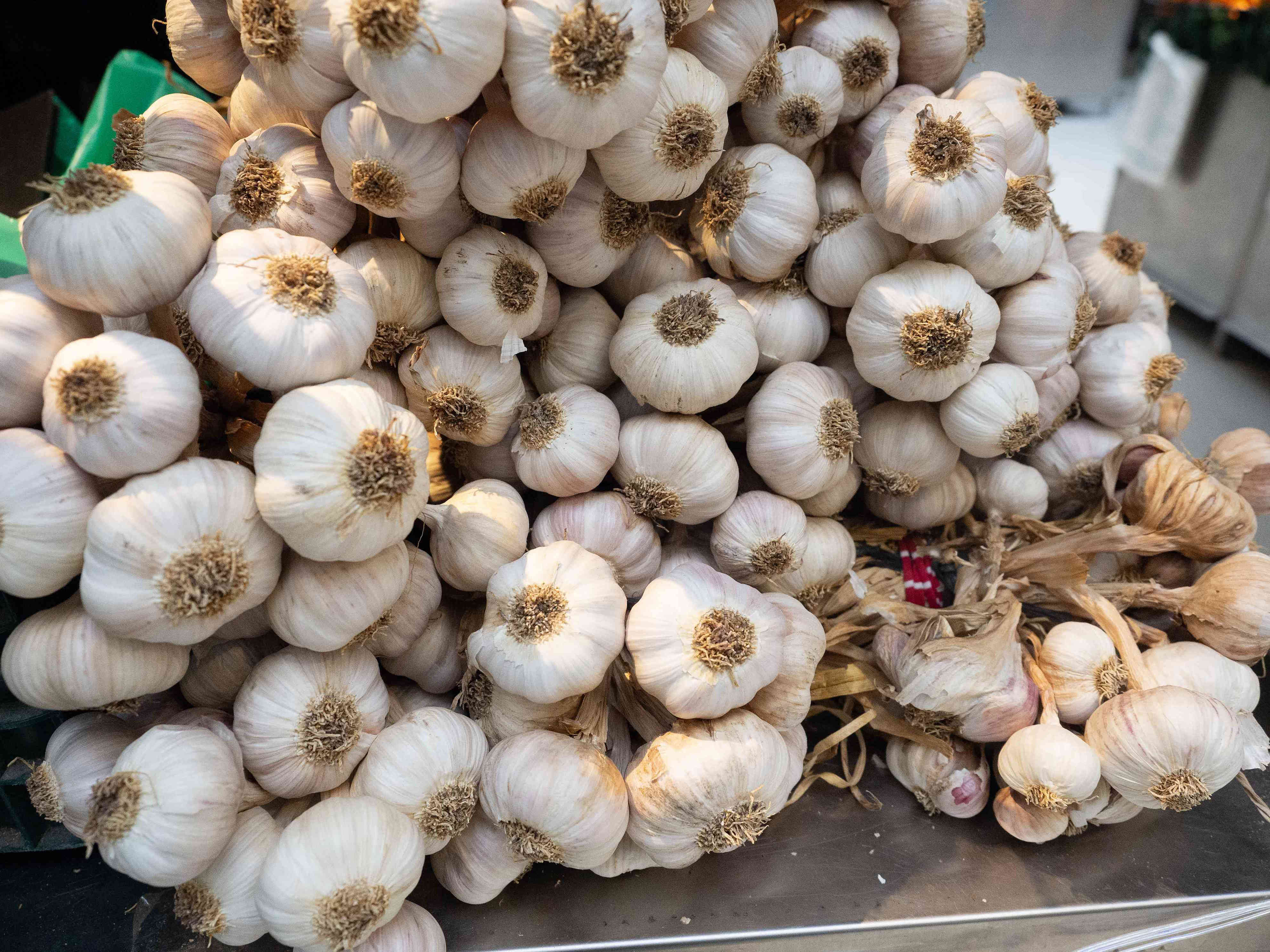 What happens to your body when you eat garlic regularly
