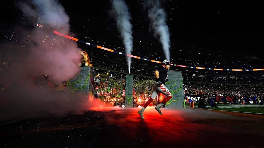 Watch: Joe Burrow Goes Through Uniform Photoshoot Ahead of Sixth NFL Season