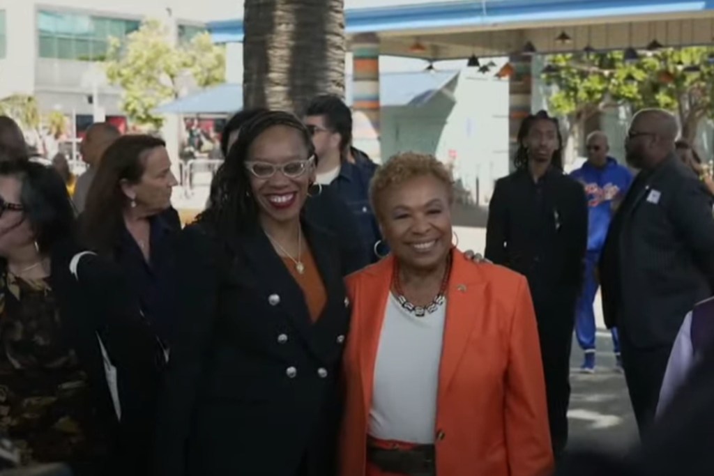 Community, politicians give Mayor Barbara Lee 'Oakland love' at ...