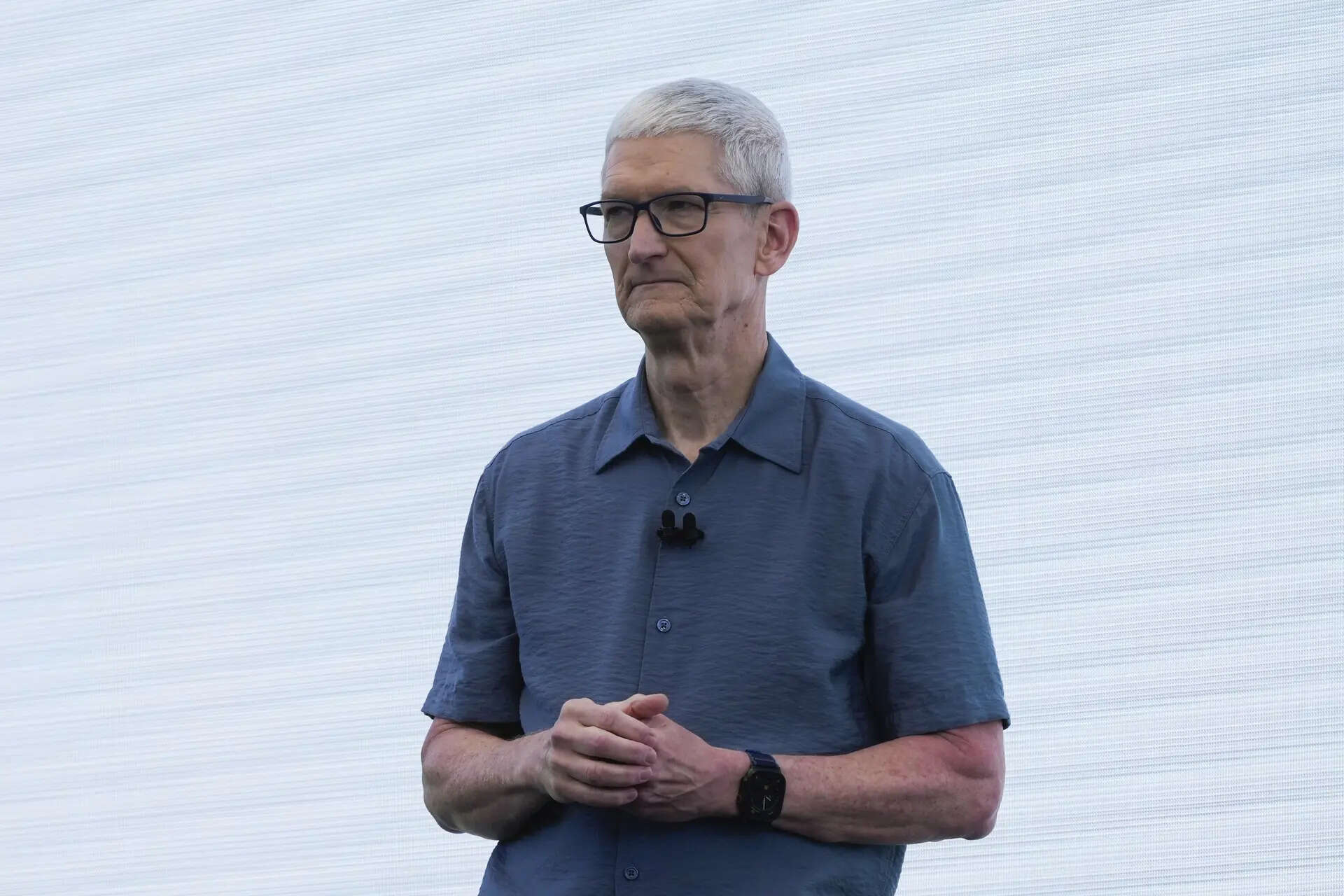 Apple unveils software redesign while reeling from AI missteps, tech ...