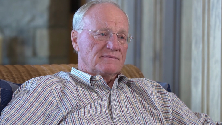 #SchottyStrong: NFL legend's family carries weight of disease that took ...