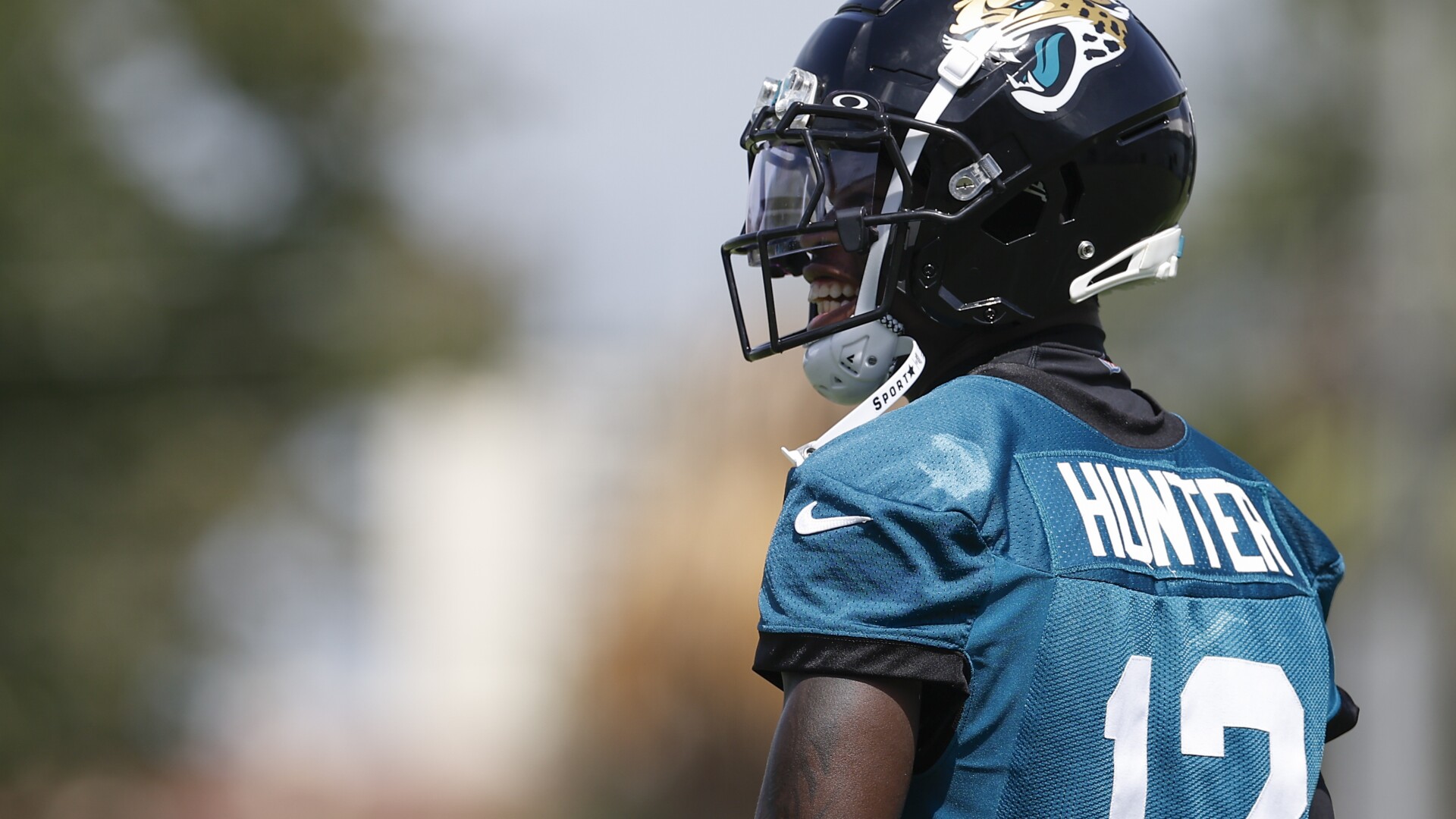 Travis Hunter has third-best odds for both offensive and defensive ...