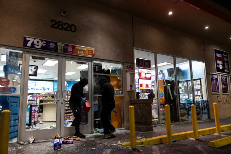 LA anti-ICE riots descend into looting as thugs raid downtown shops