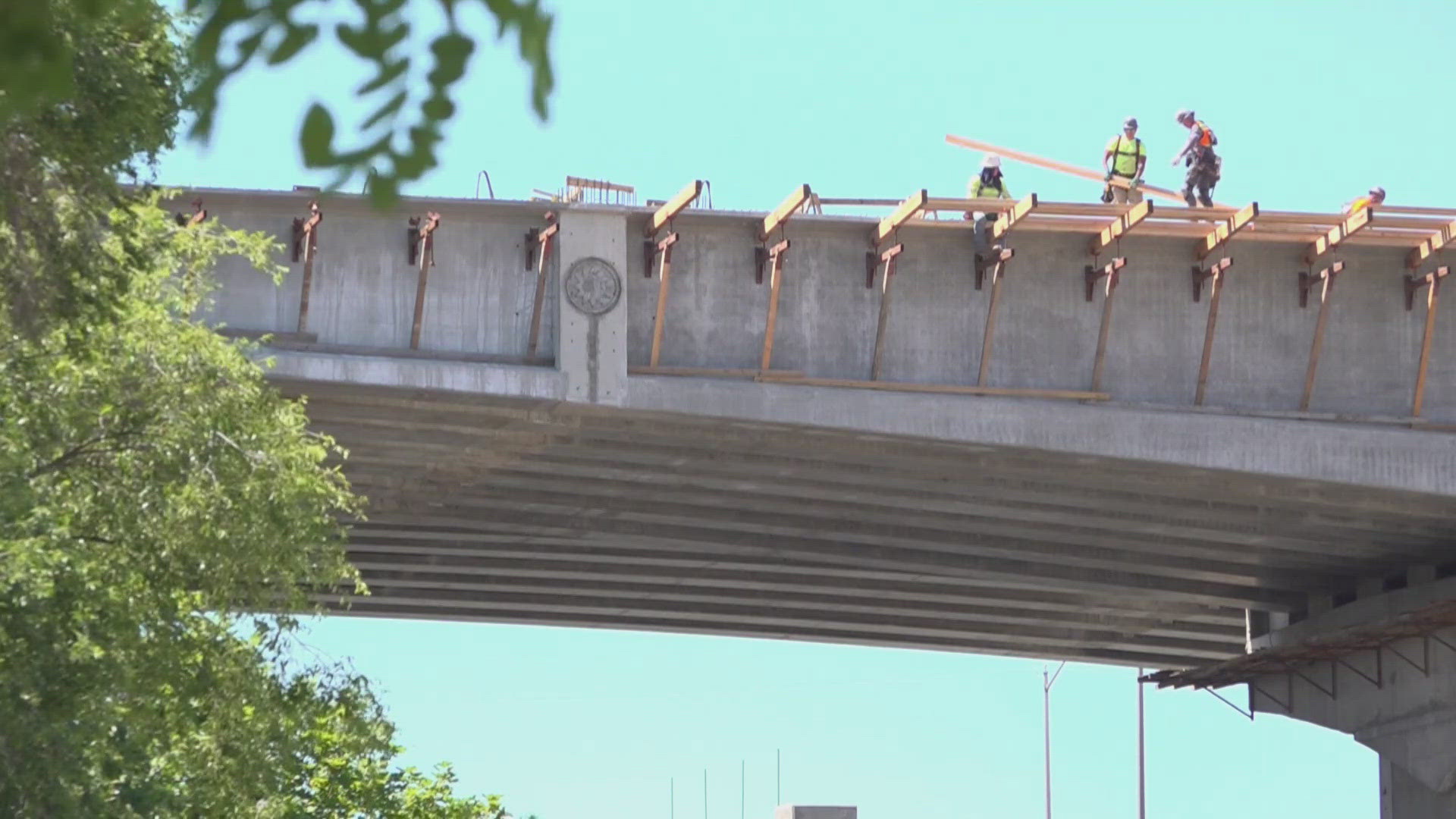 Washington governor announces $250M in additional funding to complete ...