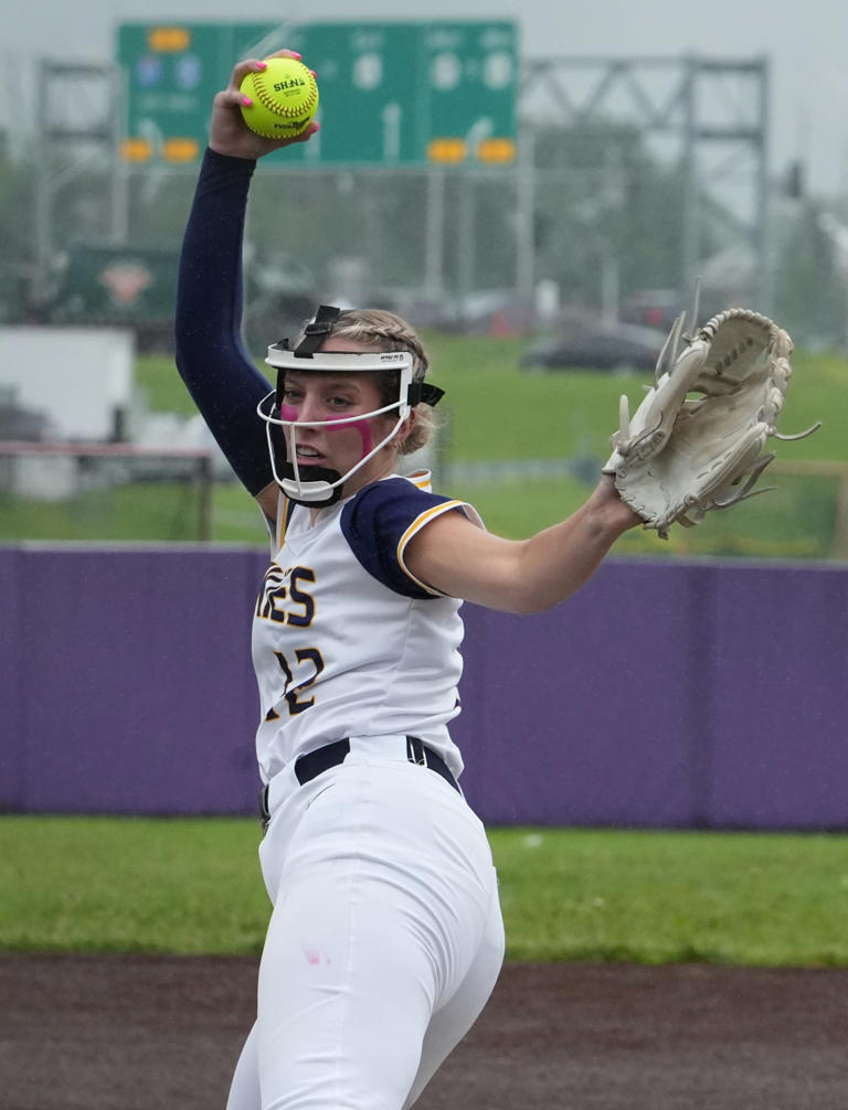 Highland routs Hastings 17-2 in state softball quarterfinal, reaches ...
