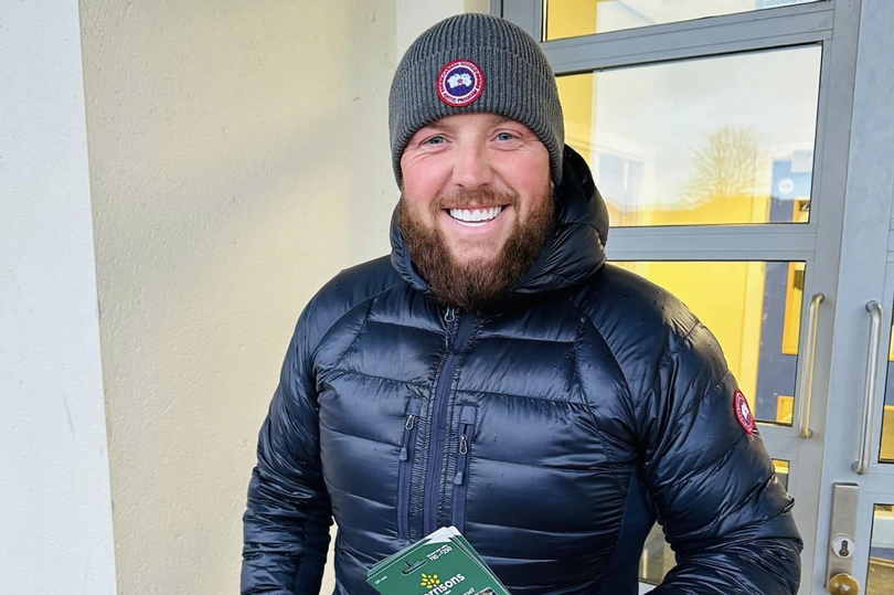 "Come and get me" Mob boss Mark Richardson's pal taunted Mr Big's men ...