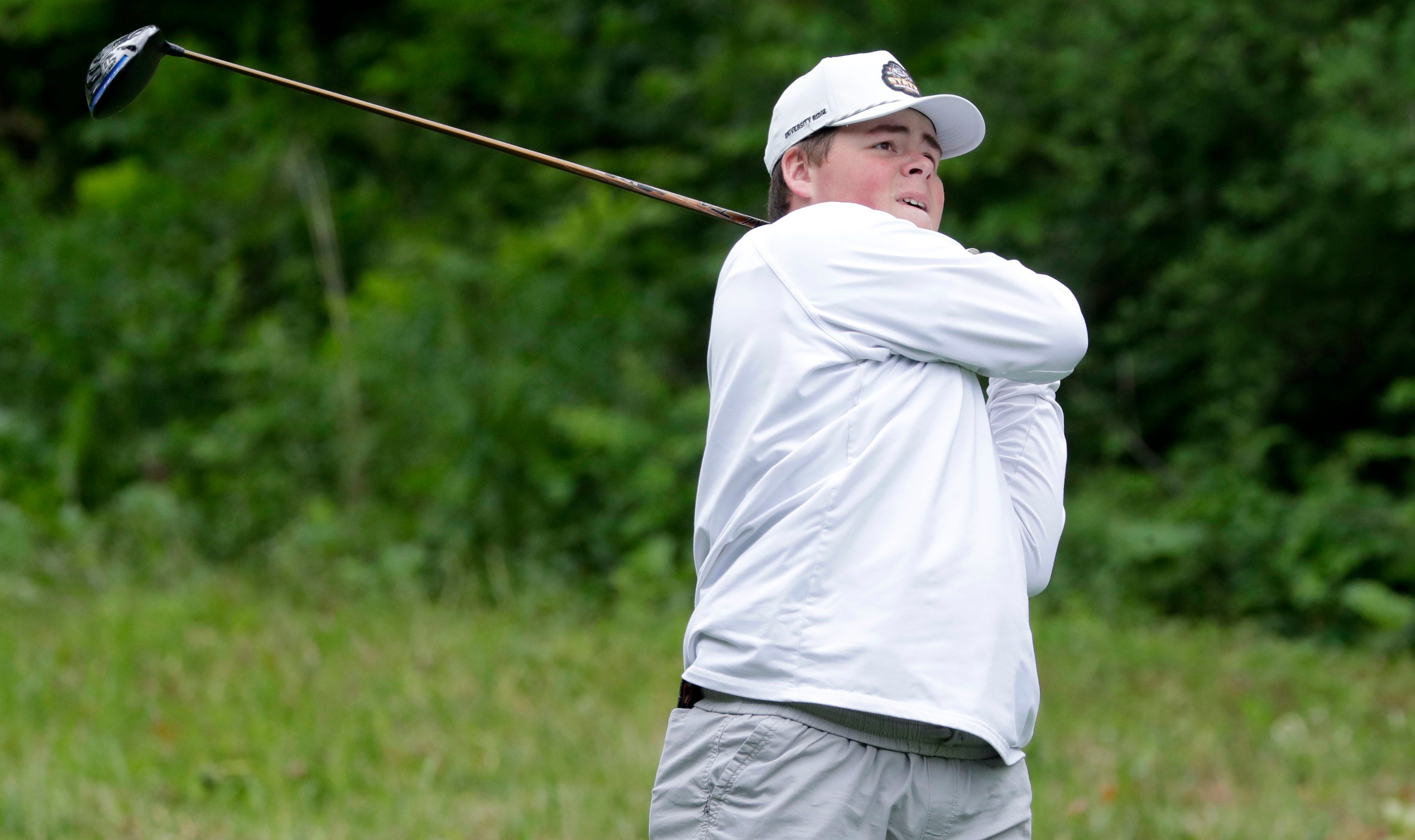 Seymour boys golf team leads Division 2 after first day of WIAA state ...