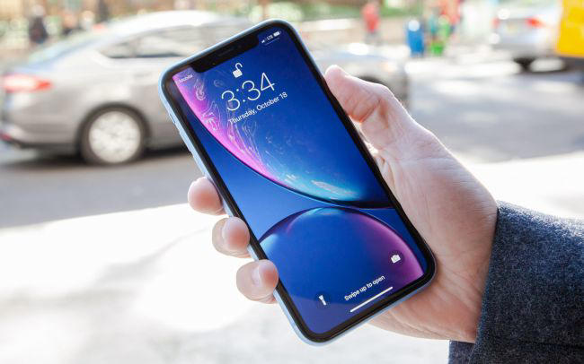 iOS 26 launches today, and here's all the iPhones that do (and don't ...