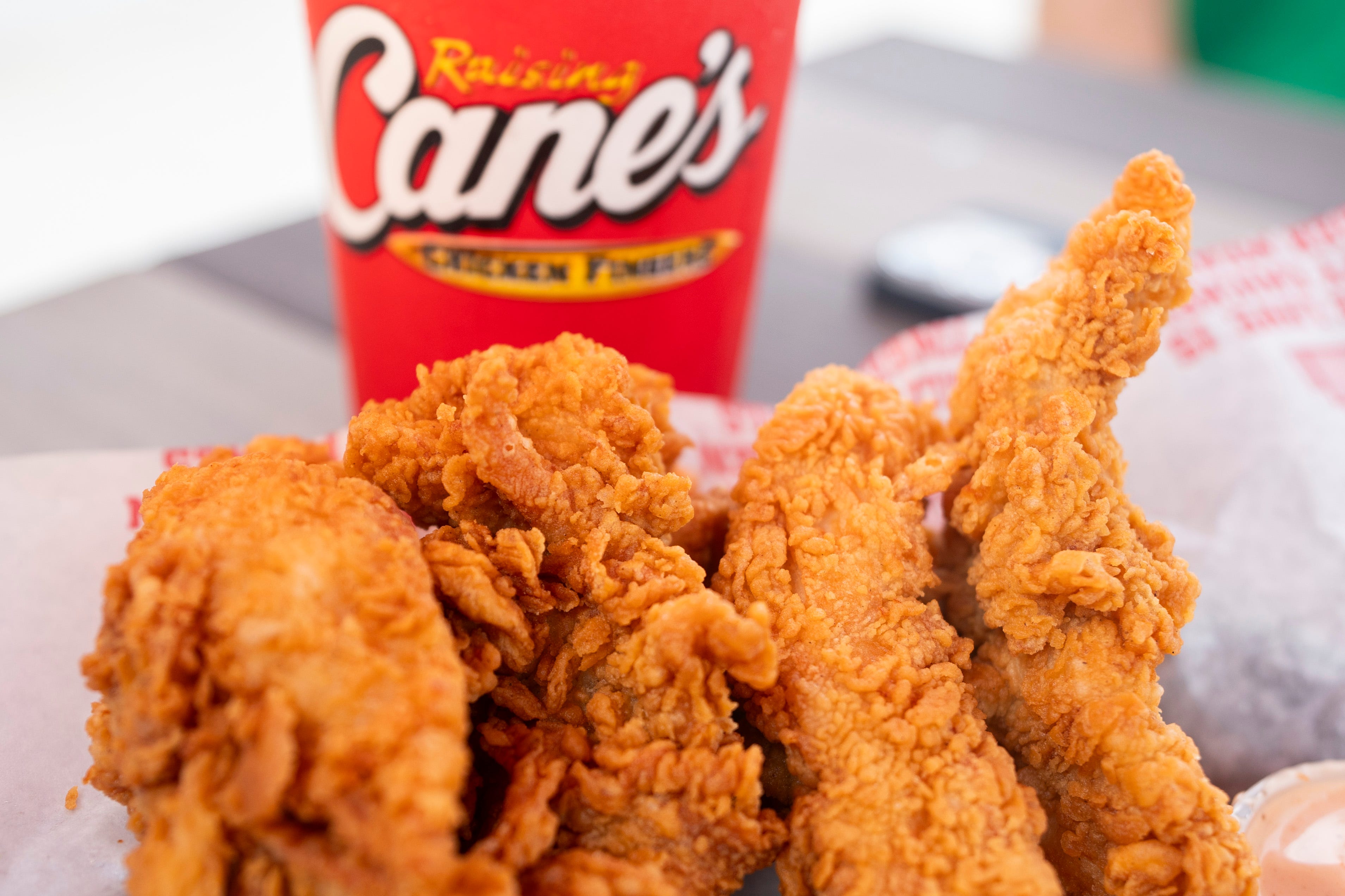 Get ready, Memphis Caniacs! Raising Cane's in Wolfchase area sets opening date