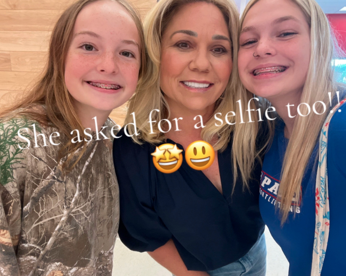 Julie Chrisley makes another hair change after prison release