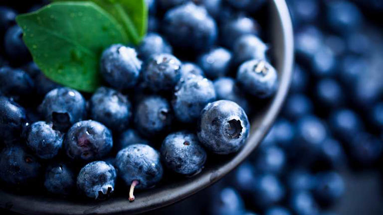 The Easy Way To Know if Your Blueberries Are Ripe Yet