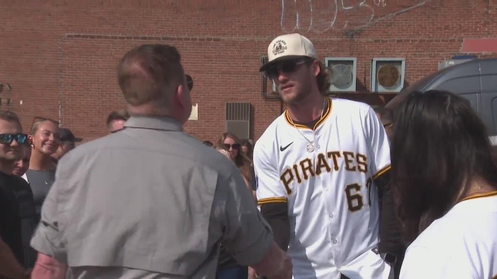 Pirates players visit Veterans Leadership Program for food distribution ...