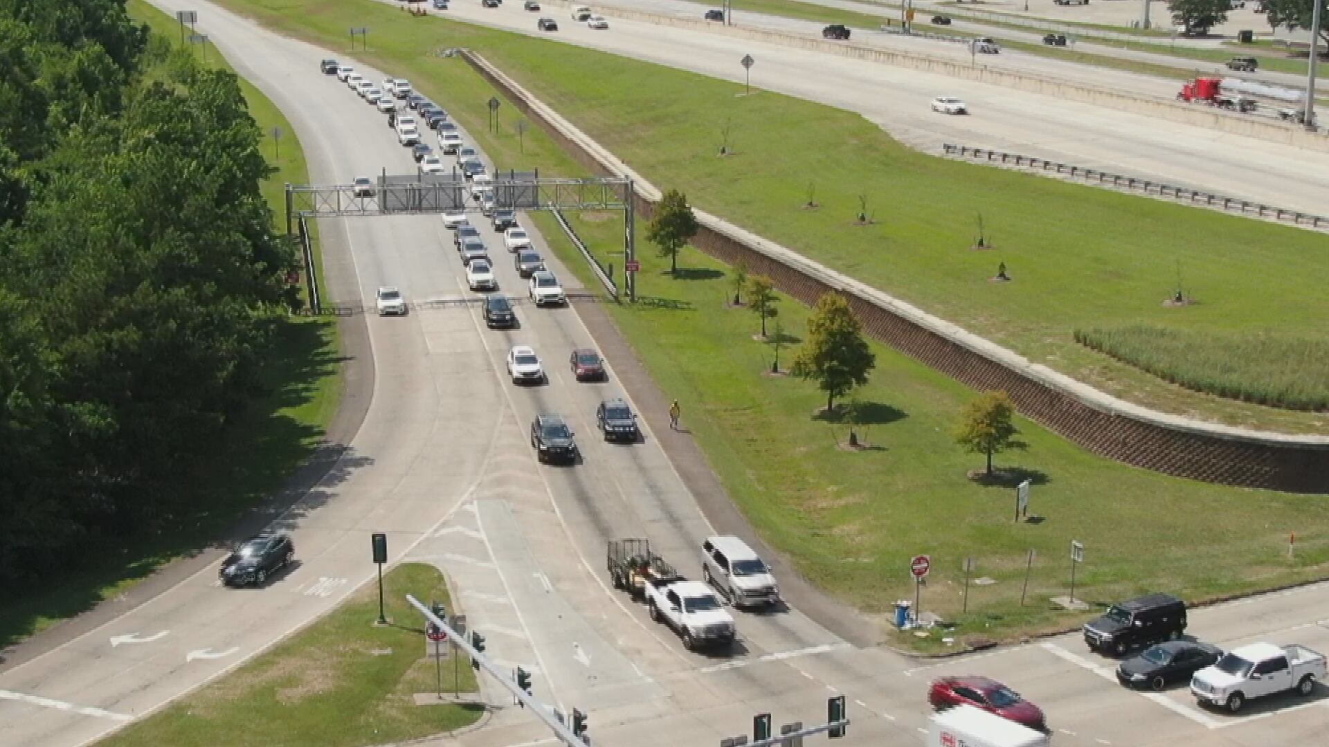 I-10 Eastbound toward Siegen to get third left-turn lane