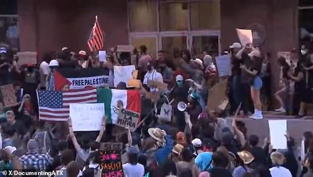 Anti-ICE mayhem explodes in Texas as cops confront protesters