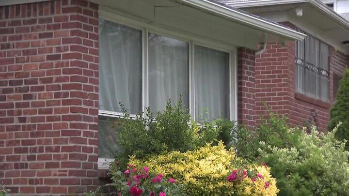 Home invasion and robbery rocks quiet Queens neighborhood. Here's the ...