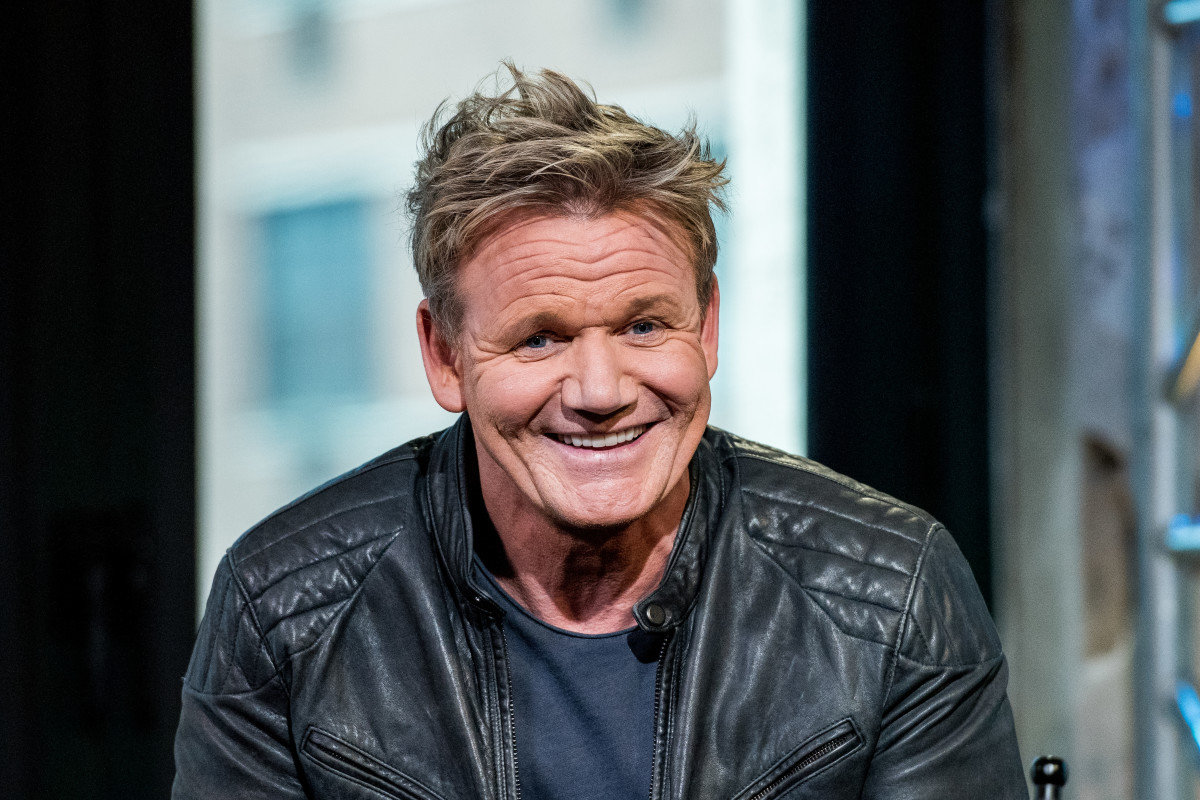 Gordon Ramsay Reunites With Unrecognizable Former 'Masterchef' Contestants