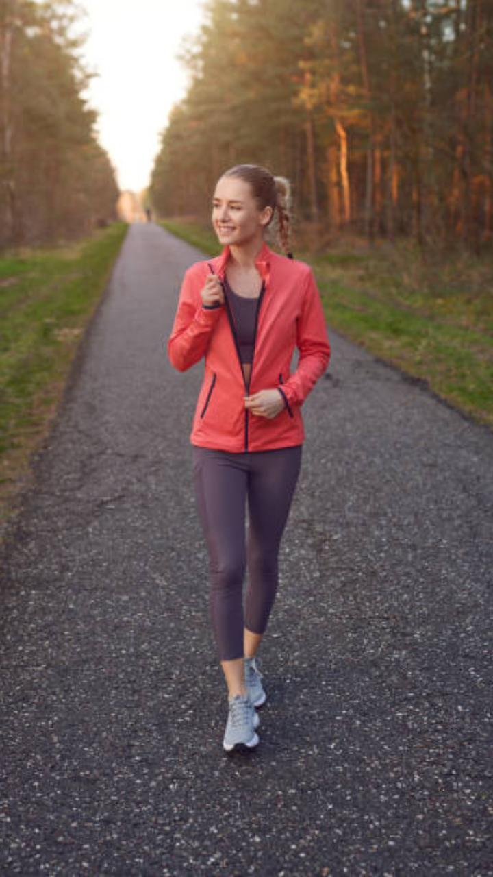 The right way to walk for better health: 10 simple tips
