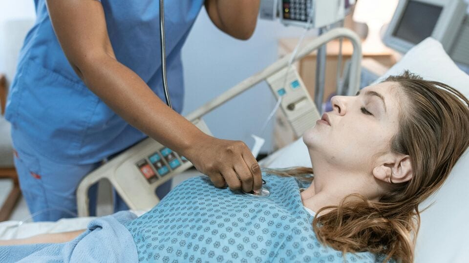 Woman comes back to life after experiencing death for 8 minutes ...