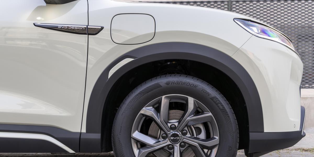 Wang Chuanfu, CEO de BYD: "Los coches eléctricos chinos van entre tres ...