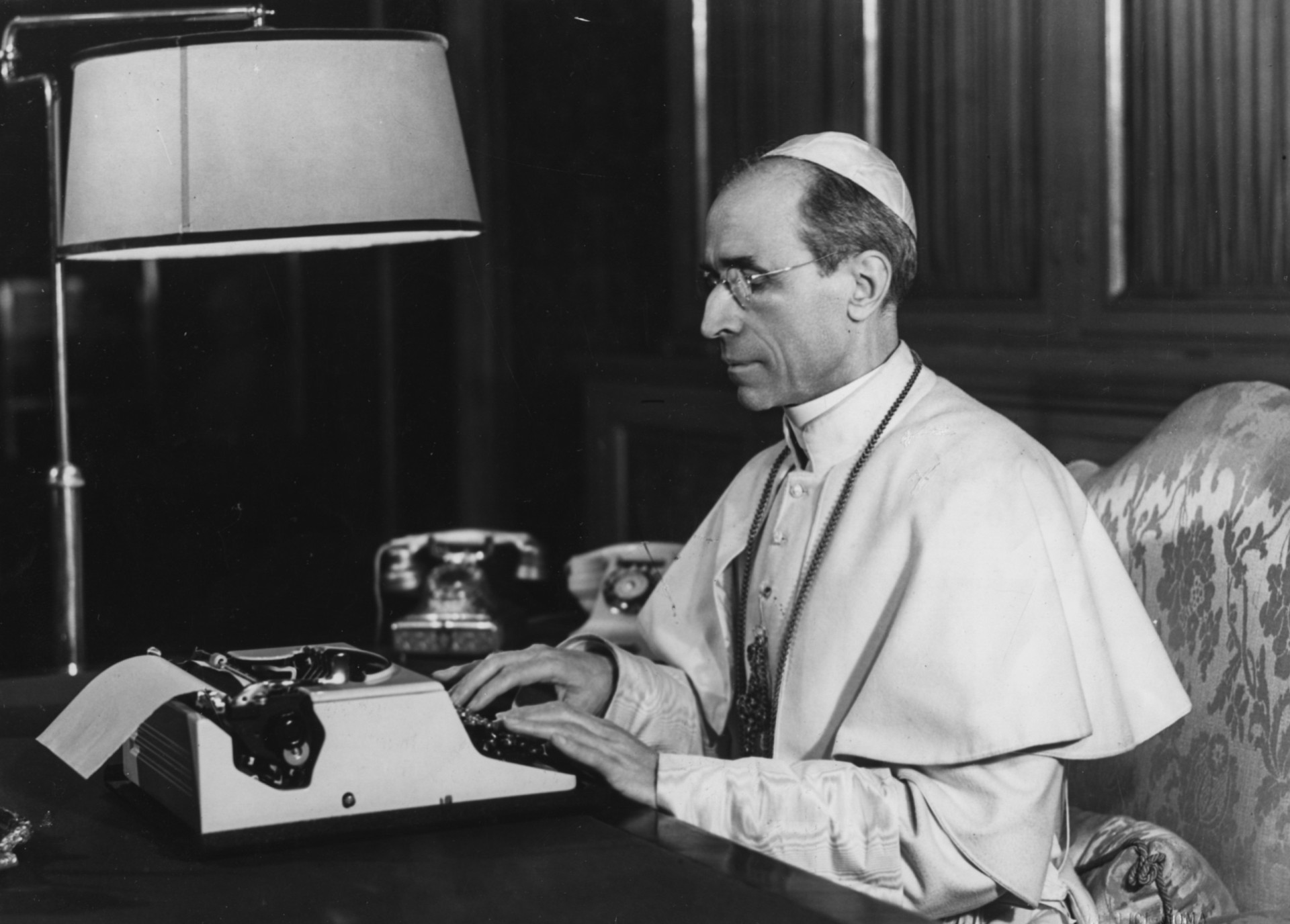 The pope who exploded due to embalming gone wrong