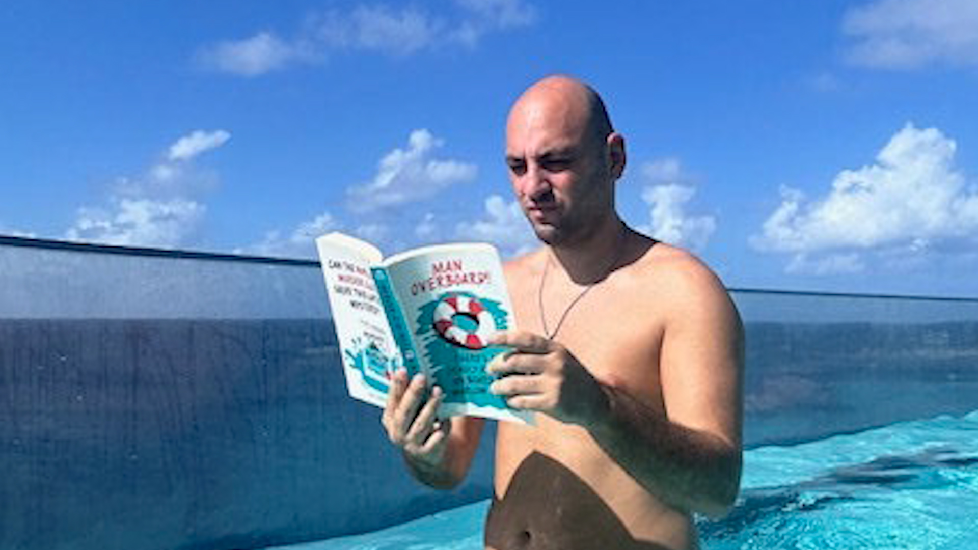 'King of Sunbeds' reveals tips for pool side etiquette