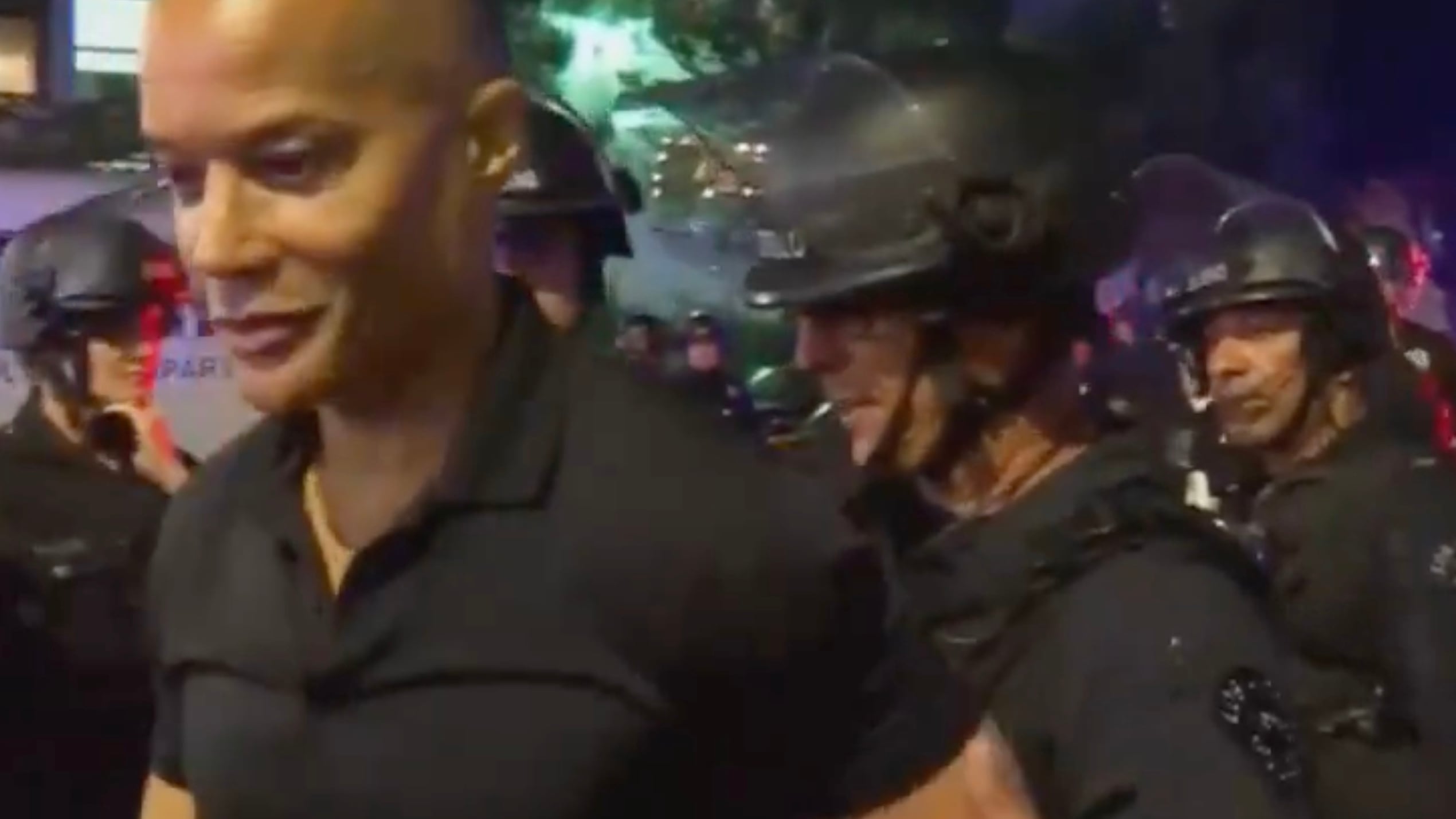 CNN Reporter Jason Carroll ‘Detained’ by L.A. Cops in Live TV Segment