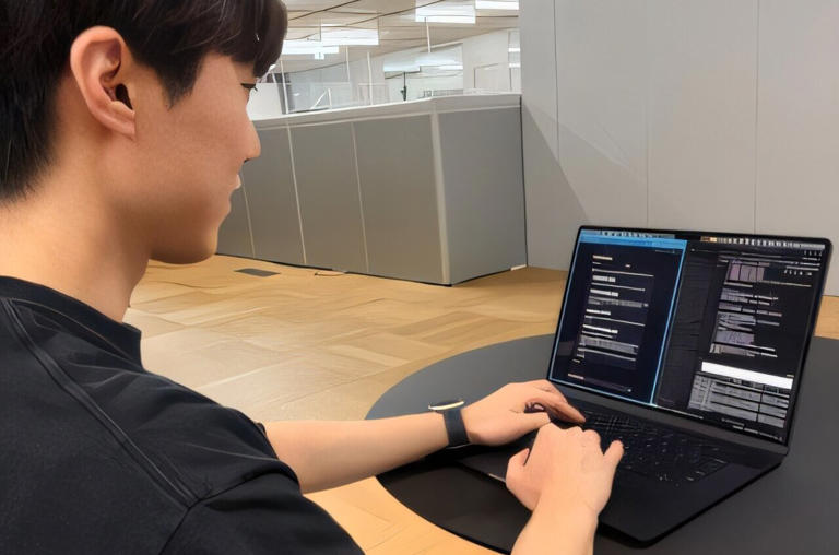 Virtual teaching assistant provides personalized feedback; sees ...