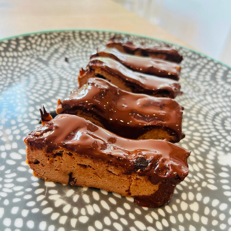 I tried three healthy protein bar recipes from Instagram—I’ll be making ...