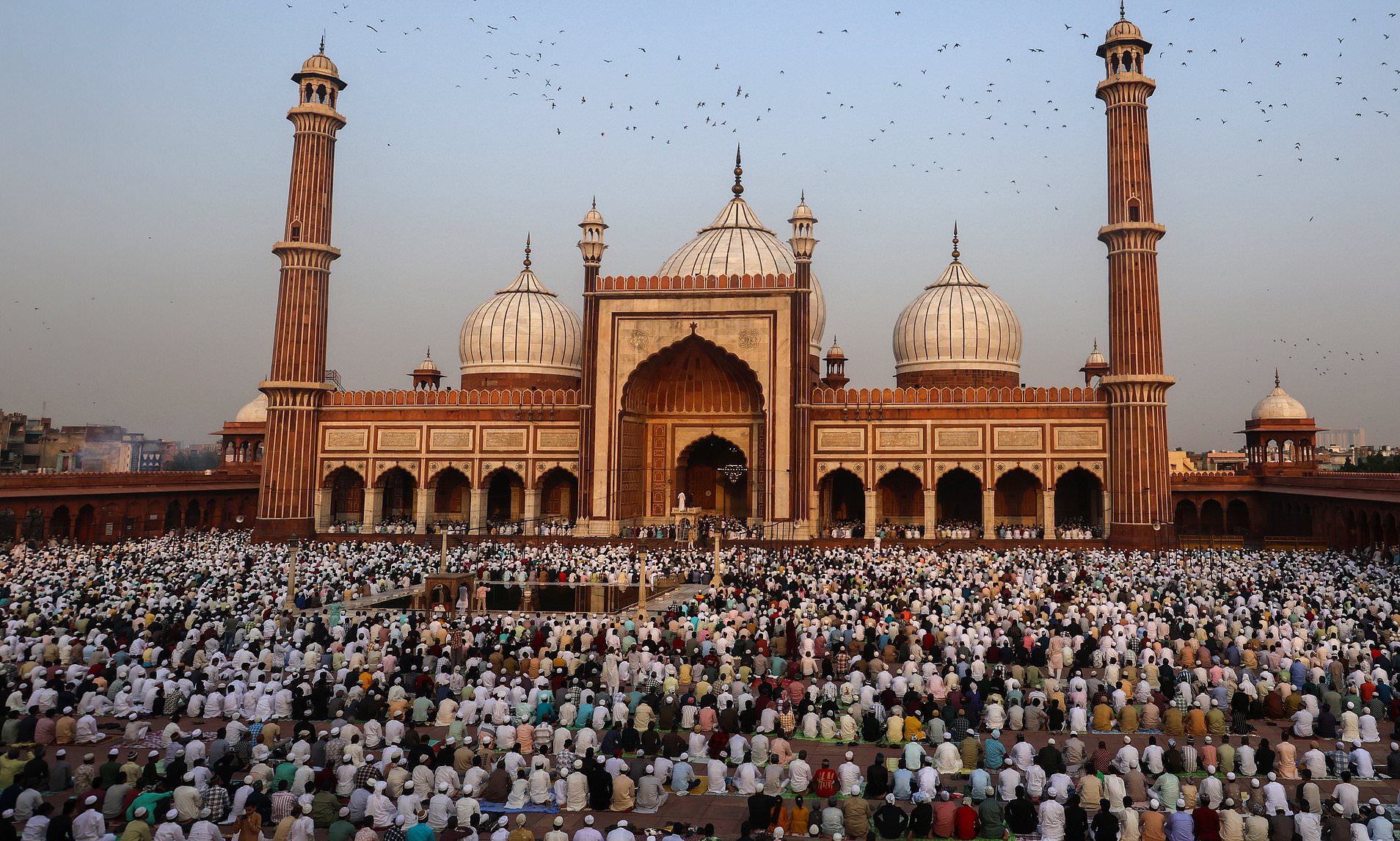 Islam increases its share of the global population as the world's ...