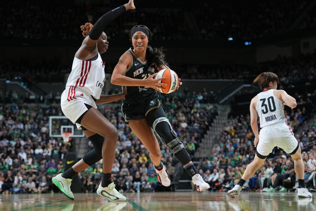 Liberty’s Isabelle Harrison sheds reminder of devastating knee injury