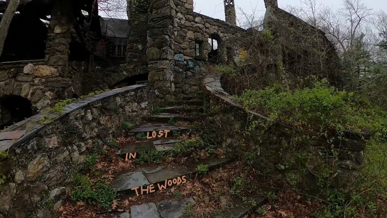 Abandoned Castle in Woods (Elda Castle)