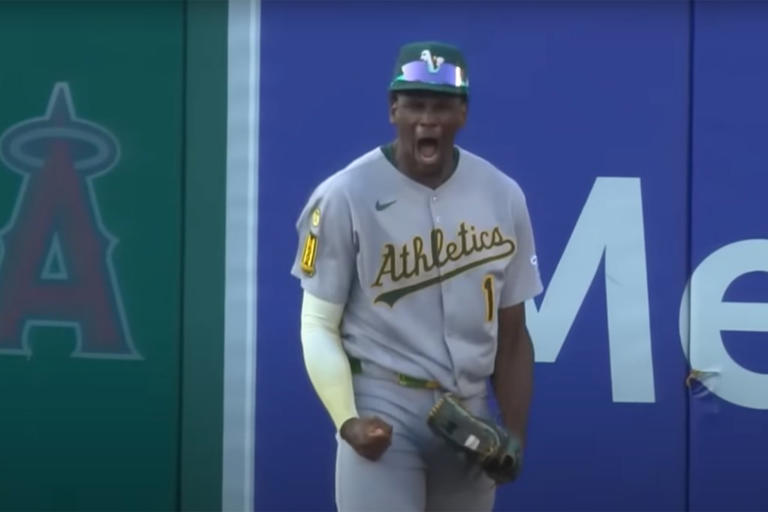 A’s outfielder Denzel Clarke makes miraculous home run-robbing catch