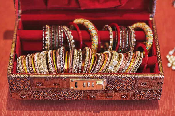 5 types of trending bangles every woman must have in her jewellery box