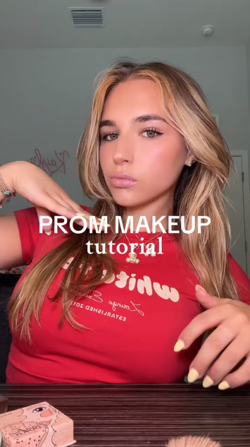 Prom Makeup Tutorial for a Stunning Look