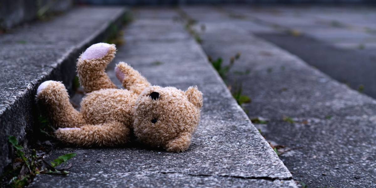 20,000 teddy bears set up outside the US Capitol with clear message to ...