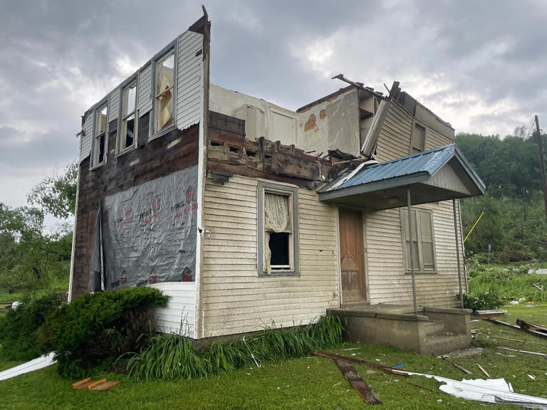 PHOTOS: Apparent tornado rips through parts of Great Valley in ...