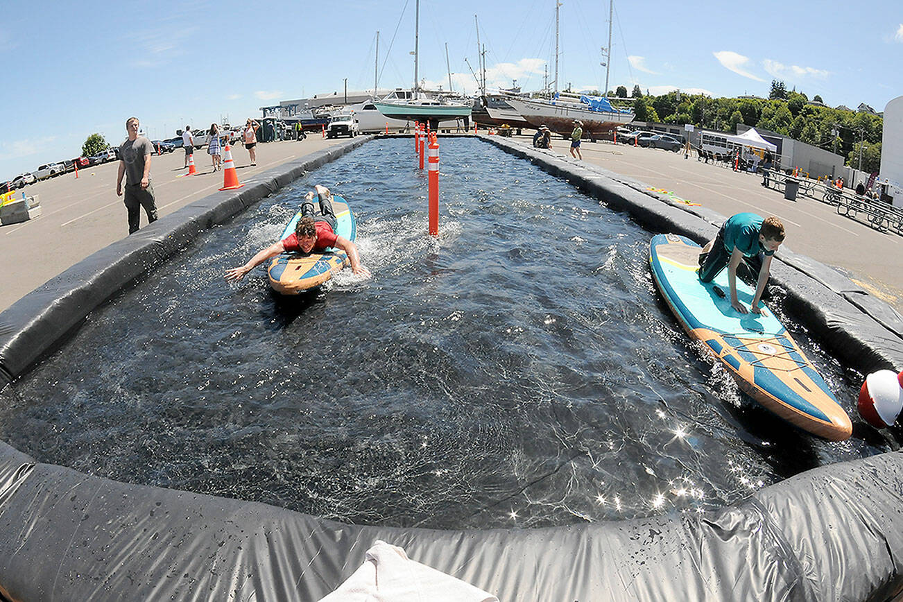 Paddleboard race